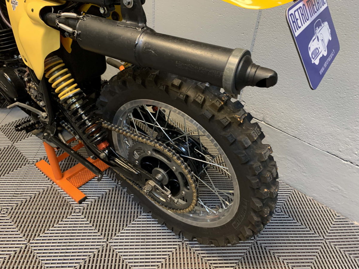 SUZUKI PE 250 - Retro Mecanic